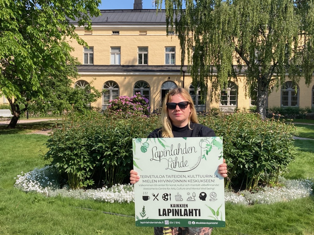 Ihmisiä Lähteellä: Helli - Lapinlahden Lähde